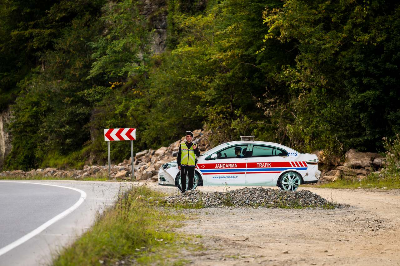 Dare Devil road trip on the D915 – Turkey’s state road