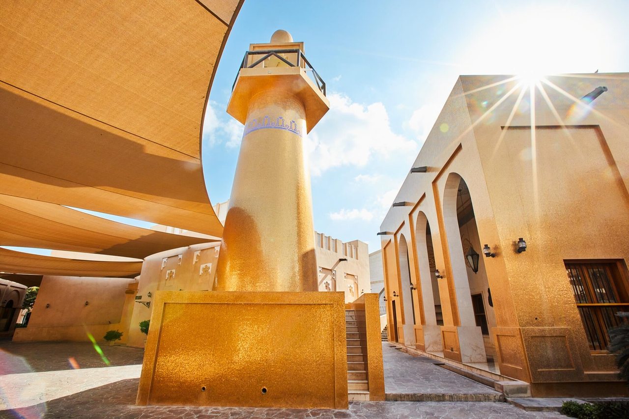 Qatar: A guide to where to eat, sleep and sightsee in this tiny country.