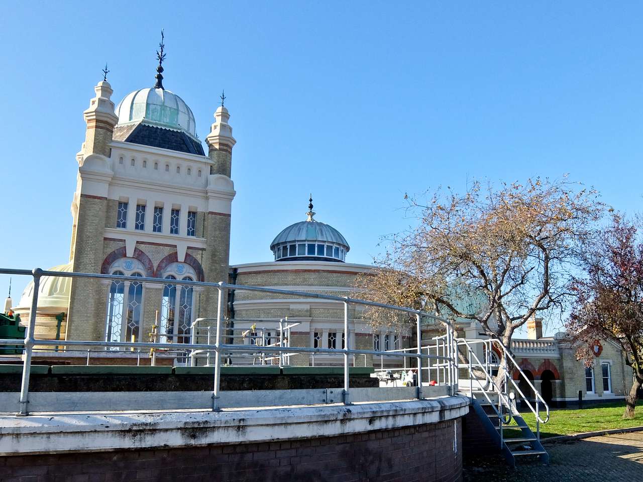 Walking the Capital Ring, London