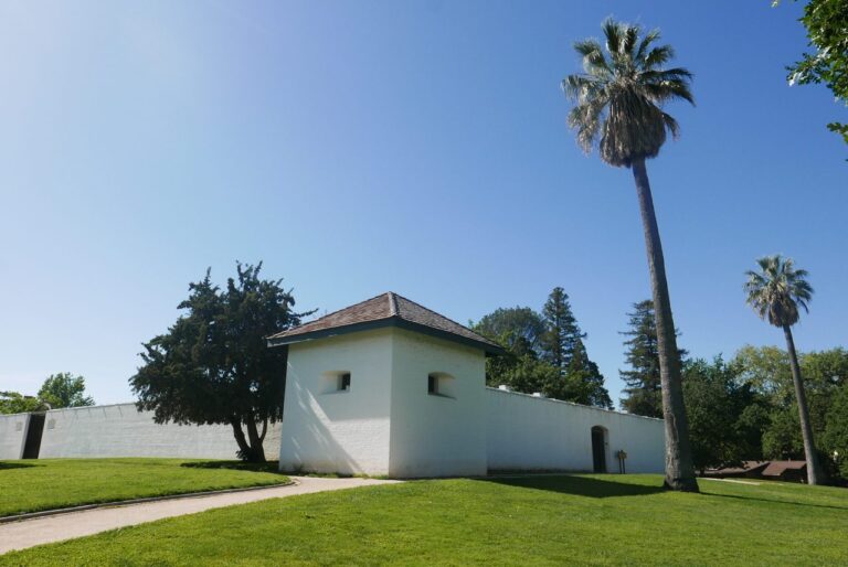 Hotel Review: Fort Sutter Hotel, Sacramento, California