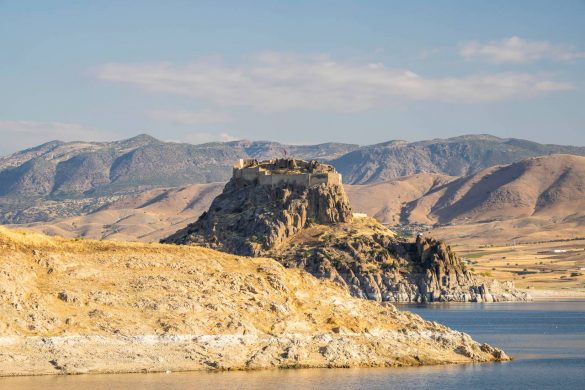 Dare Devil road trip on the D915 – Turkey’s state road