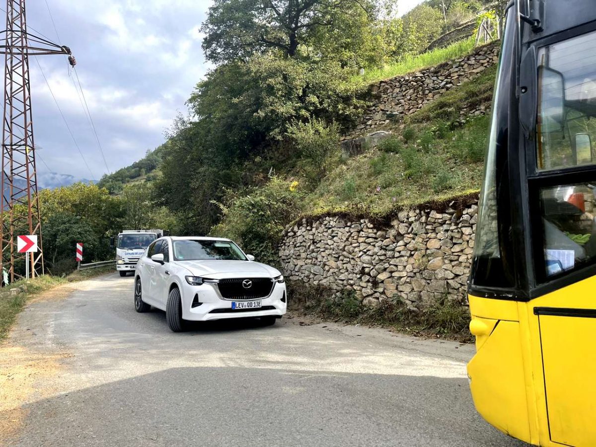 Dare Devil road trip on the D915 – Turkey’s state road